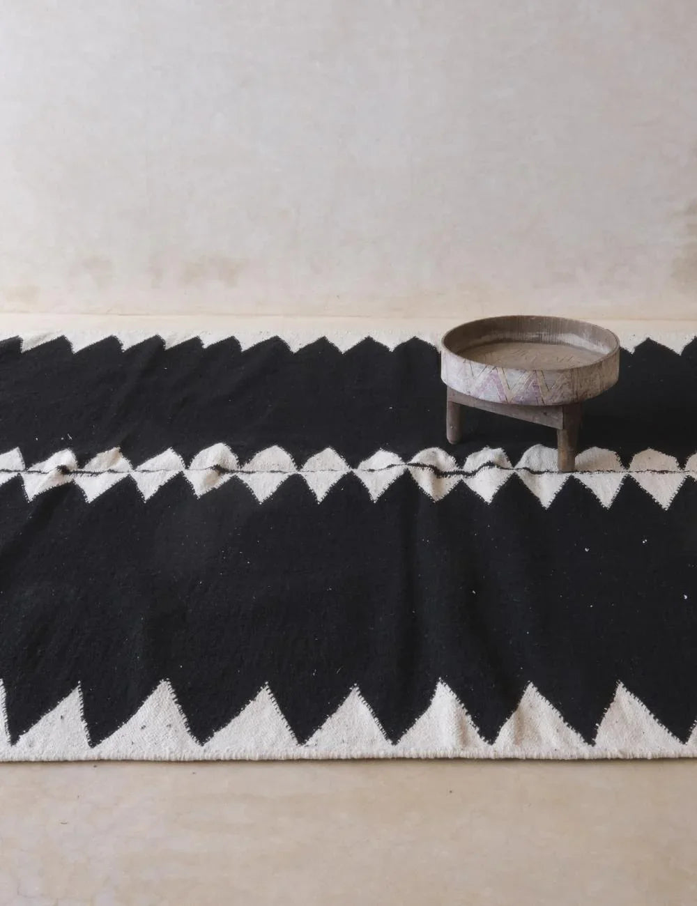 Black Kilim Moroccan Rug –9.9 x 6.6 ft (303 x 203 cm) | Handmade Wool ...